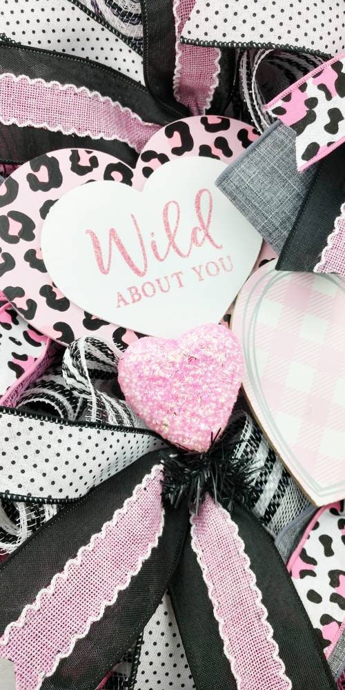 Leopard Valentine wreath pink Valentine decor heart door | Etsy