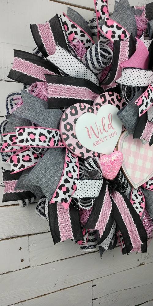 Leopard Valentine wreath pink Valentine decor heart door | Etsy