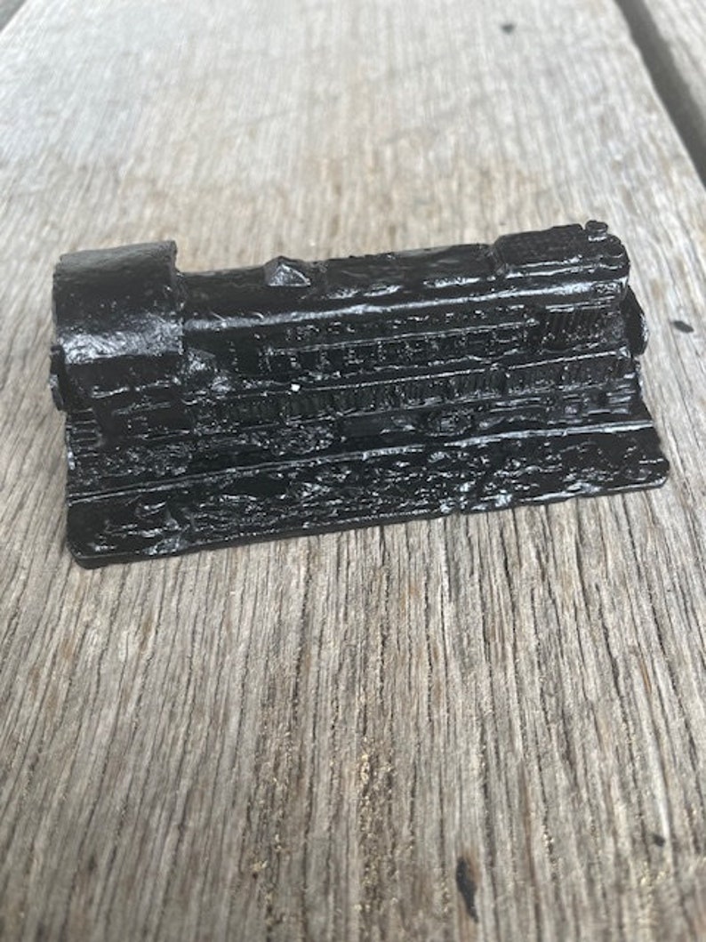 Handcrafted in Kentucky Coal Figurine Small Diesel Locomotive - Etsy