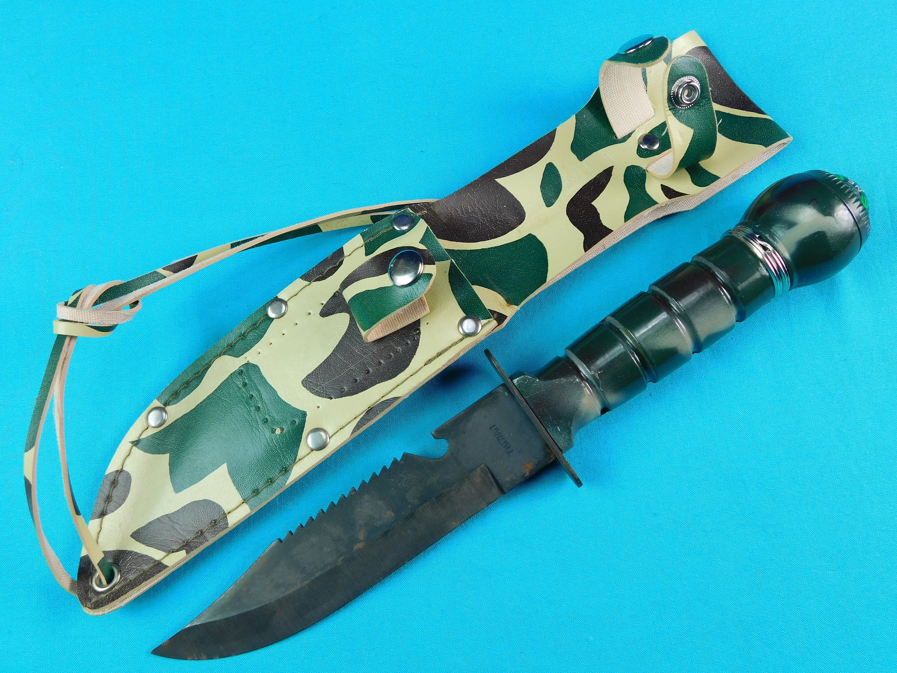 Survival Knife With Compass