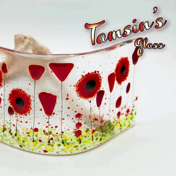 Poppy Window Displays - Etsy UK