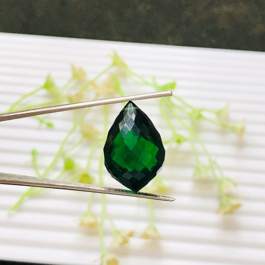 1 Piece Lots Emerald Color lab Hydro Quartz Faceted Gemstone Briolette ...