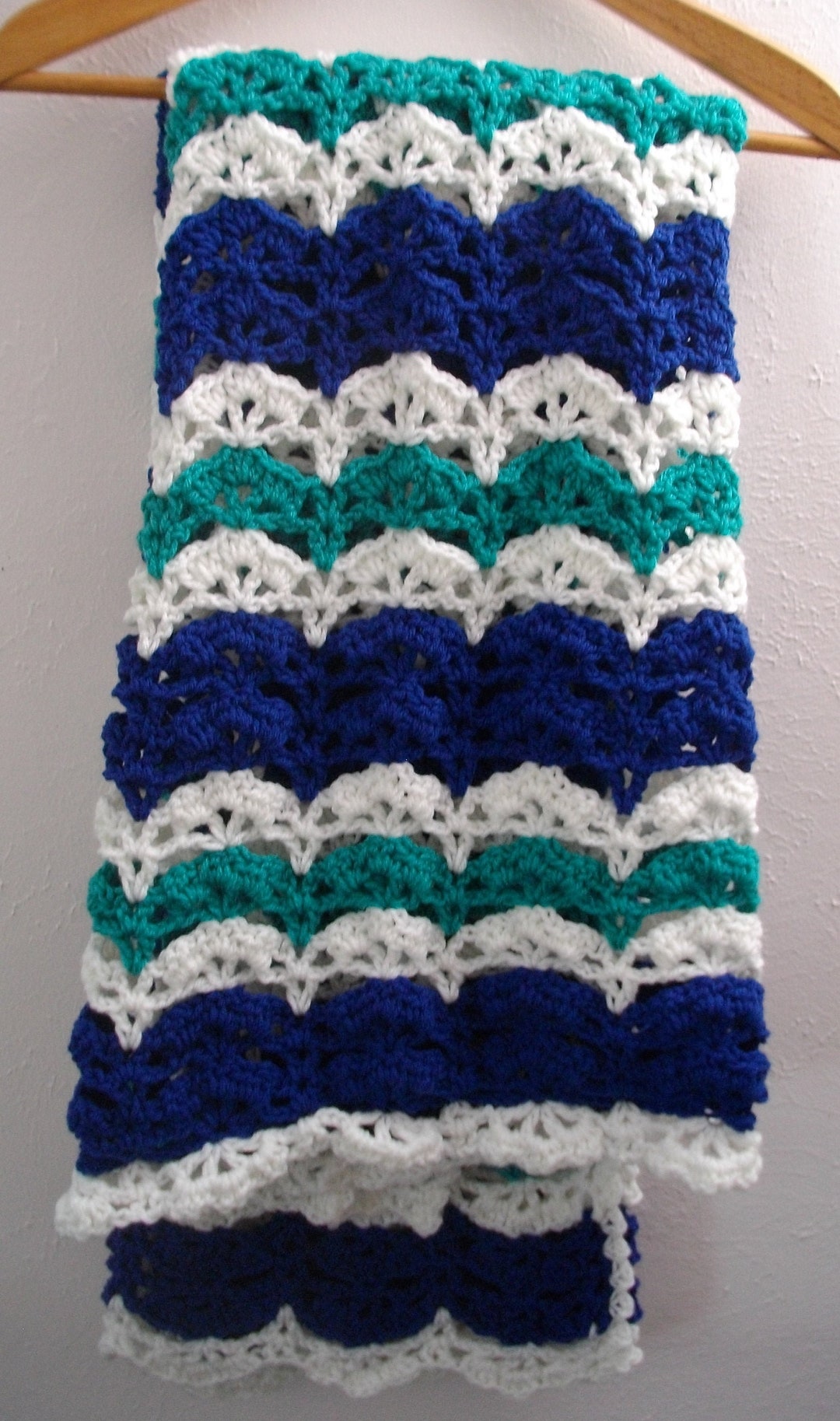 Handmade Shell Clusters Striped Crochet Lapghan Royal Soft White Jade