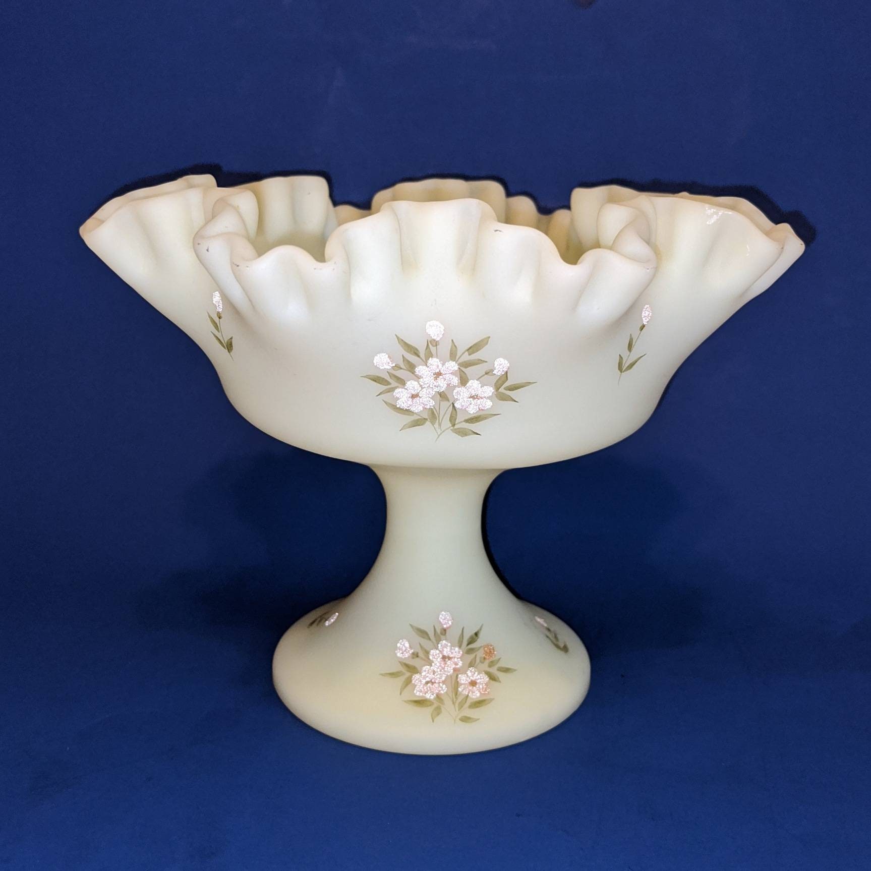 Absolutely lovely Fenton Custard Compote bowl Hand | Etsy