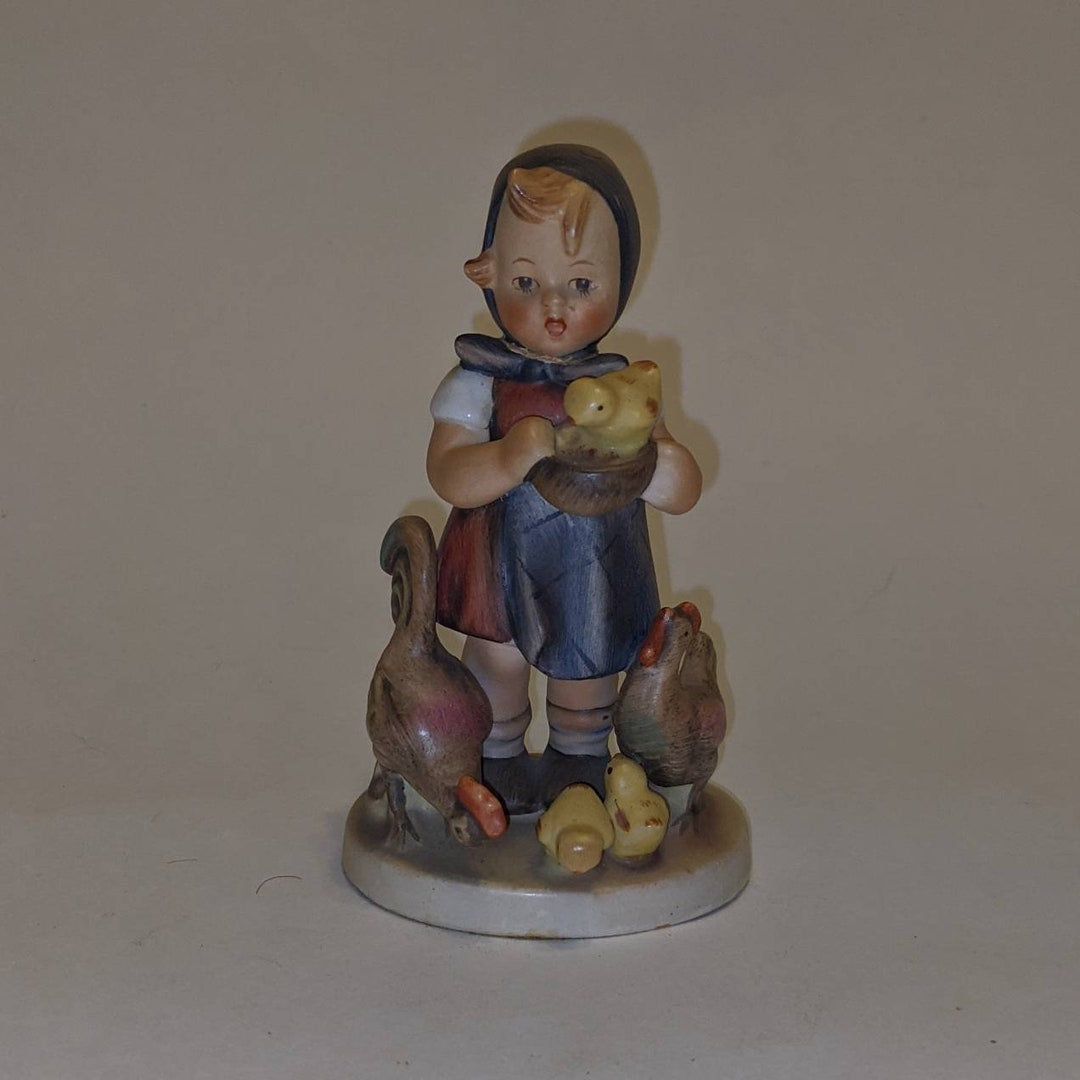 Hummel, TMK 2 Feeding Time, Full Bee, 1948, 199/0, Copyright by W ...