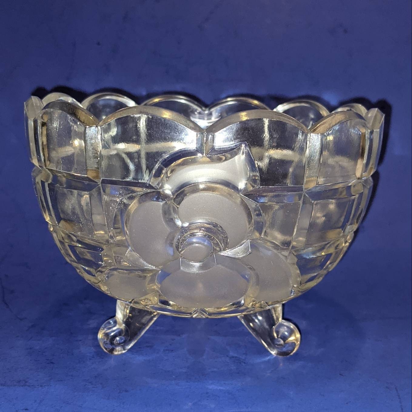 Glass Cauldron Vintage Lead Crystal Scalloped Footed Bowl - Etsy