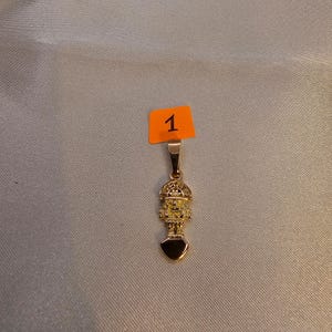 Handmade 18k Gold Tumi Pendant: Peruvian Inca Design - Etsy