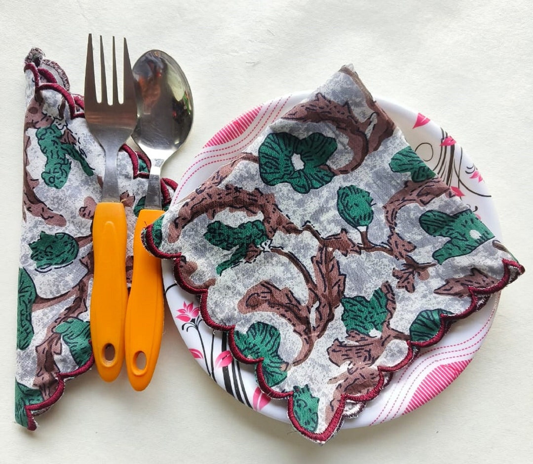 Table Cotton Colorful Placemats, Piping Mats, Cotton Wave Scalloped ...