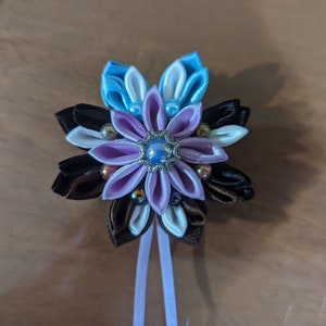Character Flowers | Anime/manga | Seiran Shi - Etsy