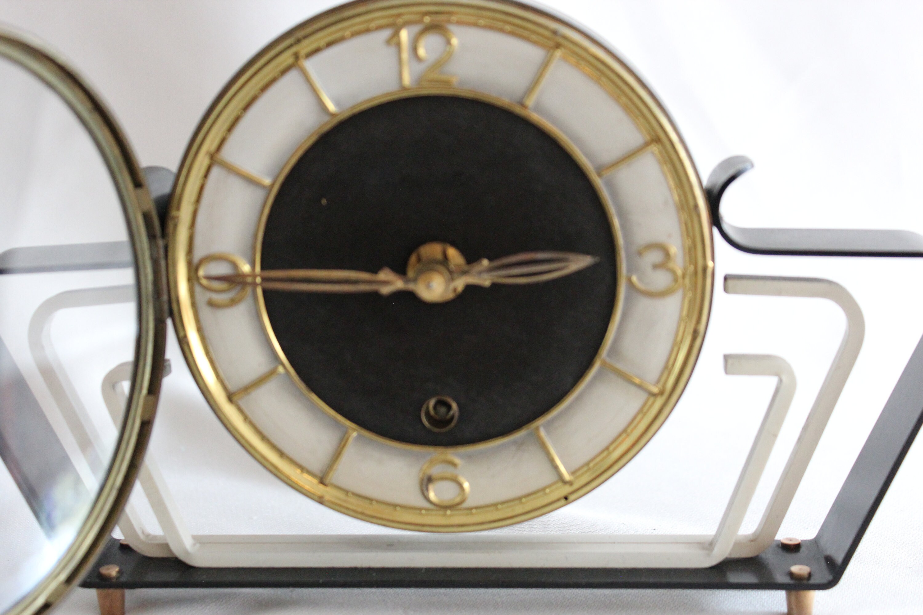 Vintage Retro Table Clock DESIGN 1960 No Chime No Bell JUNGHANS Pop Art ...