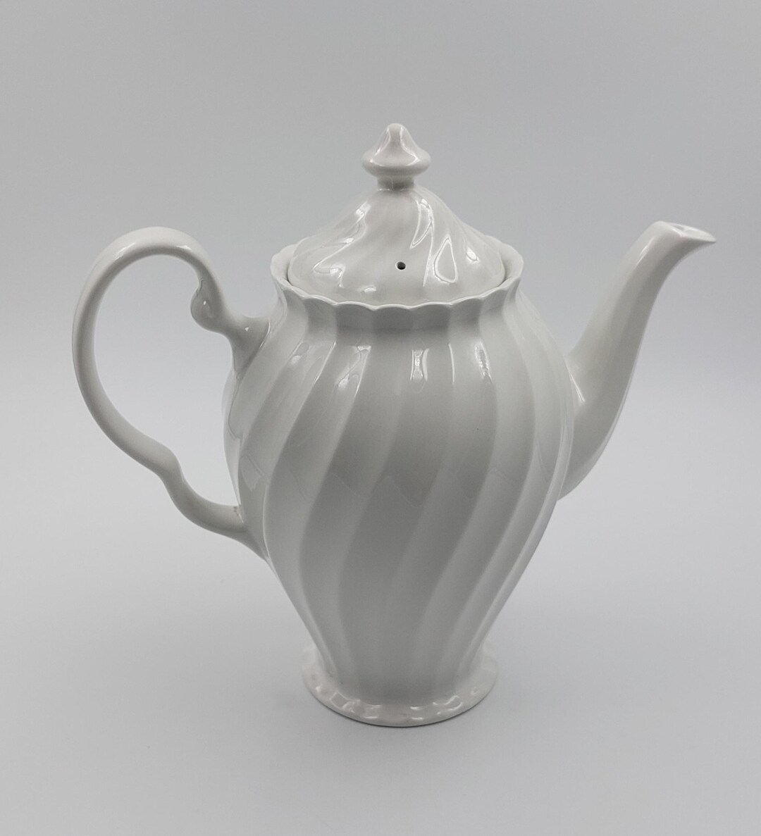 Johnson Brothers Snow White Regency White Ceramic Teapot Made in ...