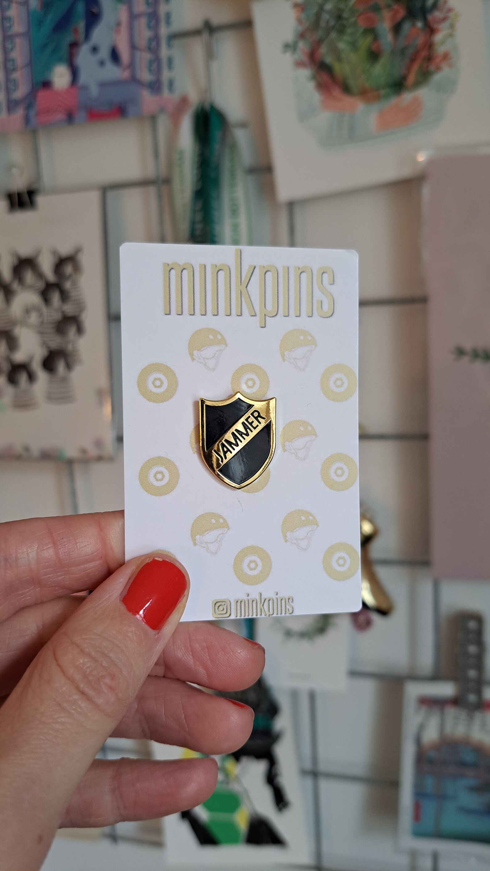 Roller Derby Enamel Pin Jammer Shield - Etsy