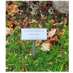 Personalised Engraved Memorial Plaque & Stake Spike Grave Marker Tree ...