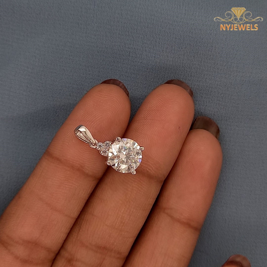 Moissanite 1.50 CT Round Cut Solitaire Wedding Pendant, 14K Solid White ...