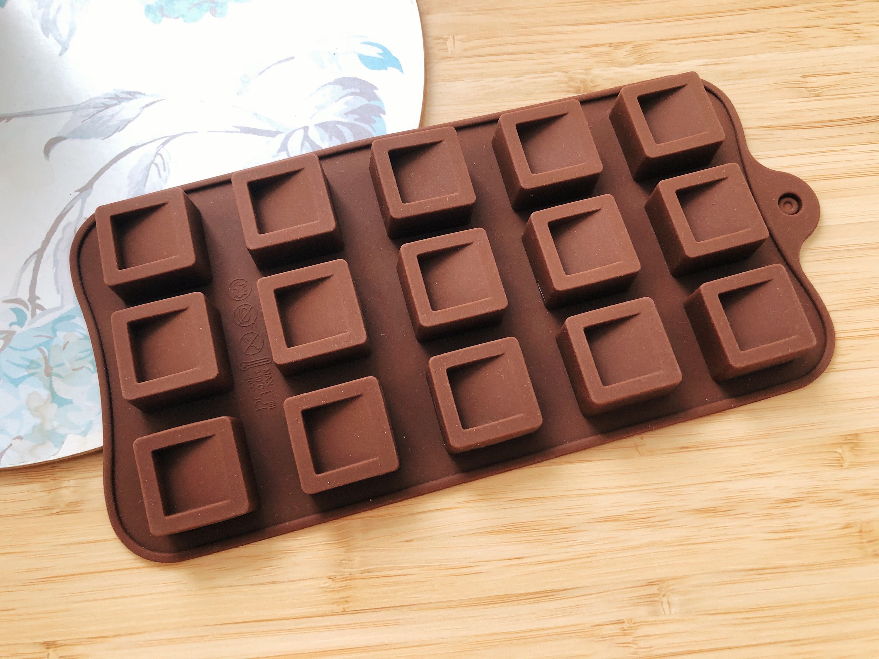 Home & Hobby Food & Fermenting Silicone Square Pyramid Chocolate Mould ...