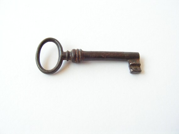 Home & Hobby Old Key Steampunk,Vintage Key One Vintage Old Small Key ...