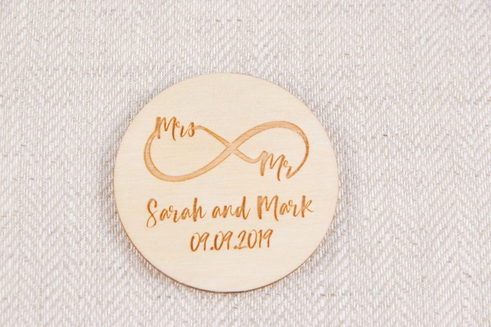 Personalized Wedding Wooden Magnets - Wooden Wedding Gifts for Guests ...