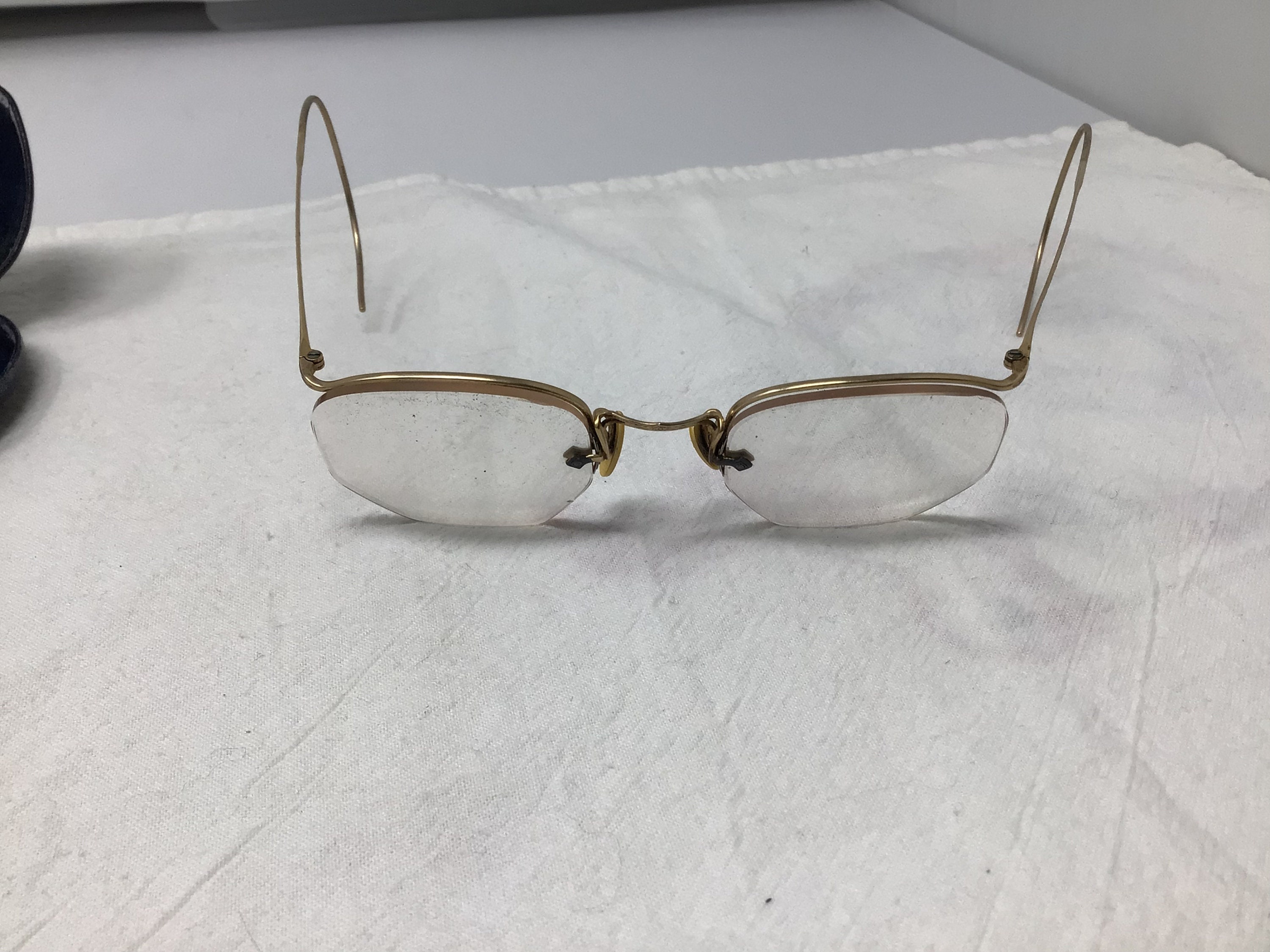 Vintage Wire Rim Glasses With Case (B2) - Etsy