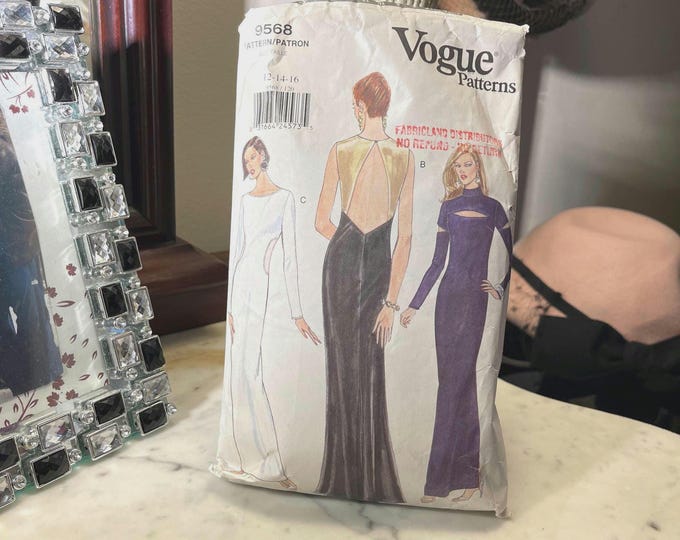 Vintage Vogue – Vogue 9568 Backless Evening Gown Pattern (sizes 12-14 ...