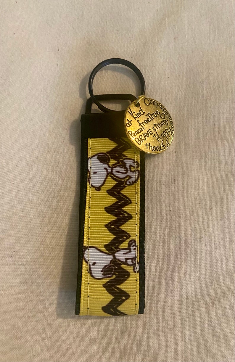 Peanuts Snoopy Key Fob - Etsy