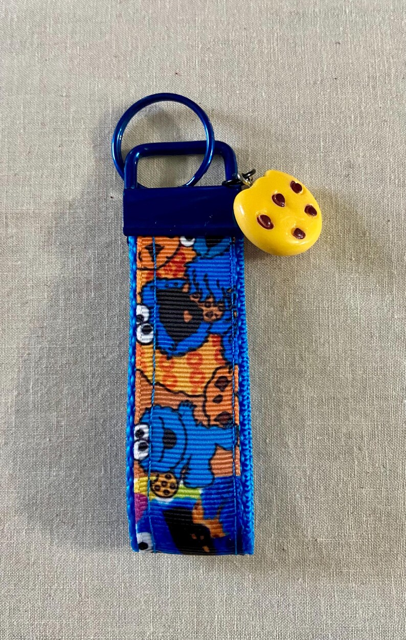Sesame Street’s Cookie Monster Key Fob - Etsy