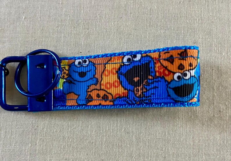 Sesame Street’s Cookie Monster Key Fob - Etsy