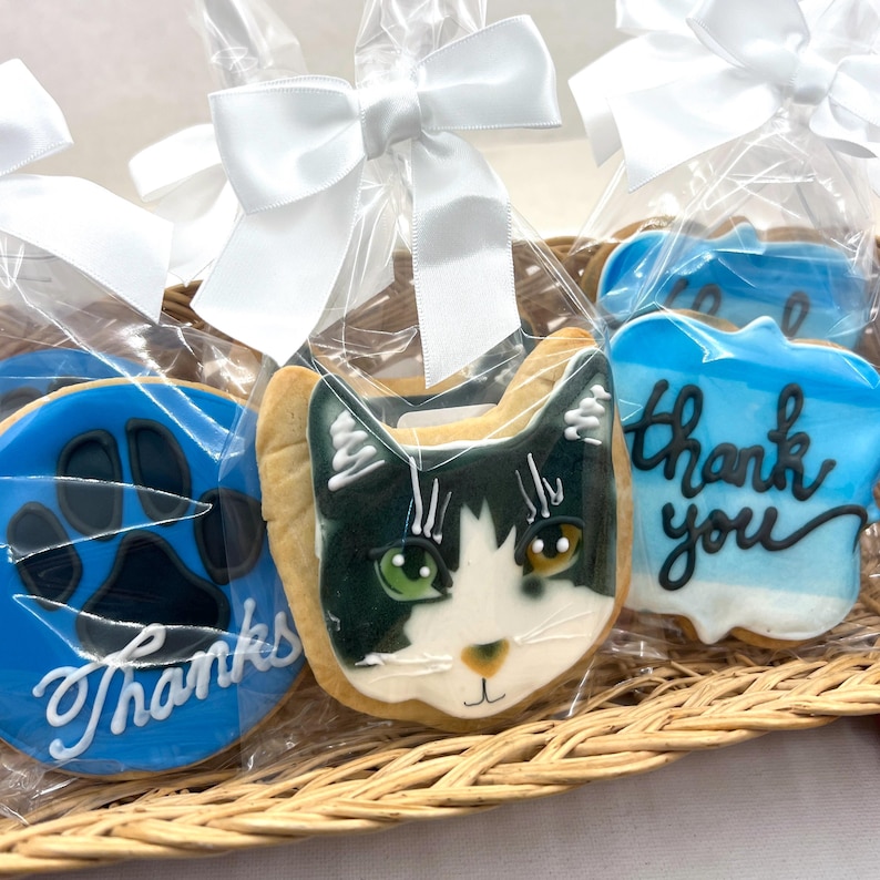 Cat Portrait Cookies- Set of 6 Crunchy Shortbread Cookies Individually ...