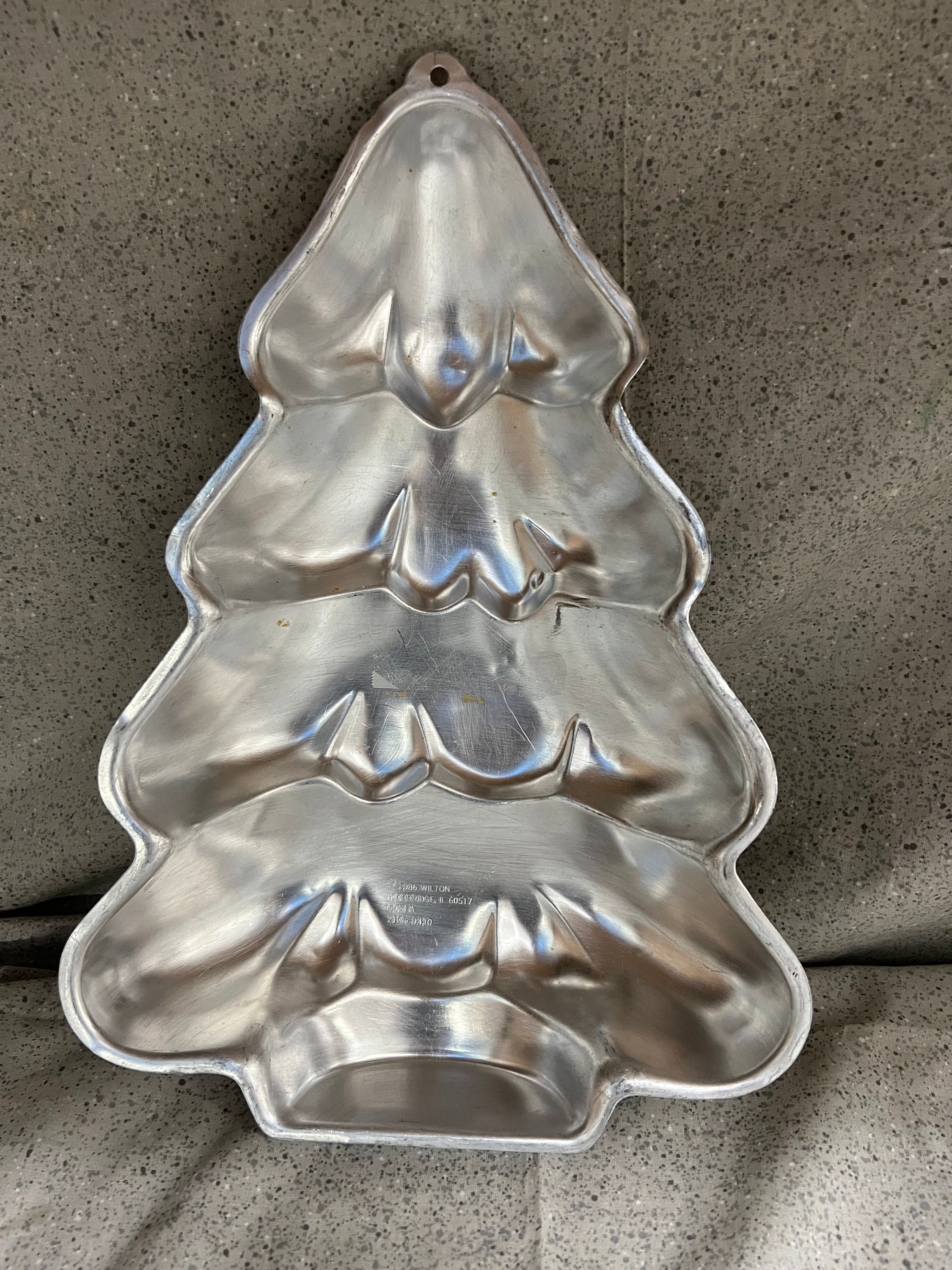 Tree Cake Pan Wilton