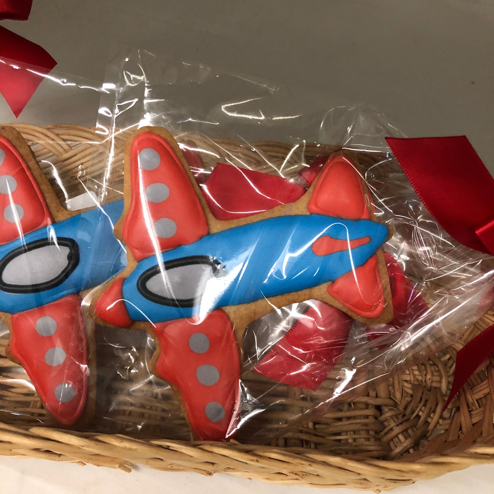 Airplane Cookies- Set of 6 Crunchy Shortbread Cookies Individually ...