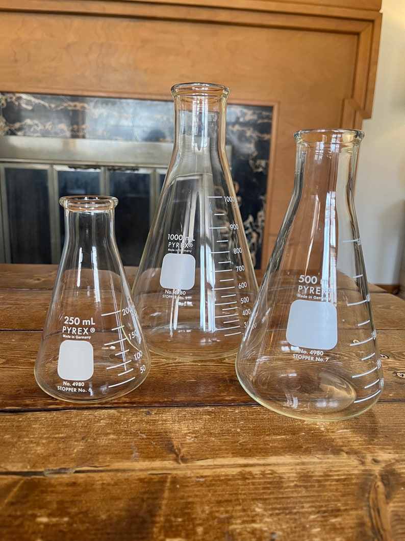 Pyrex Beakers - Set of 3 - #4980 - Etsy