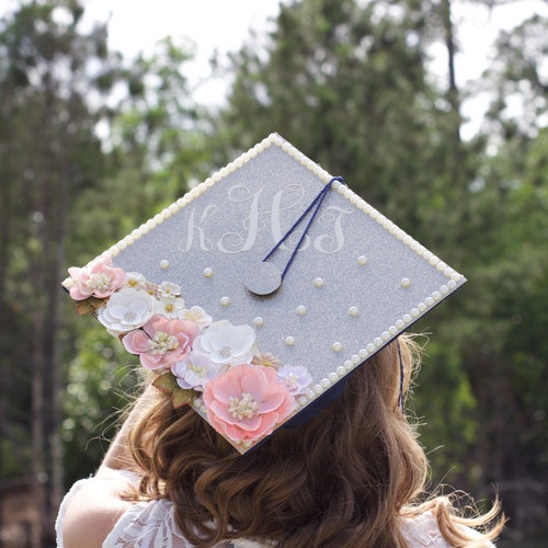 Pink Floral Grad Cap / Custom Graduation Topper / Graduation - Etsy