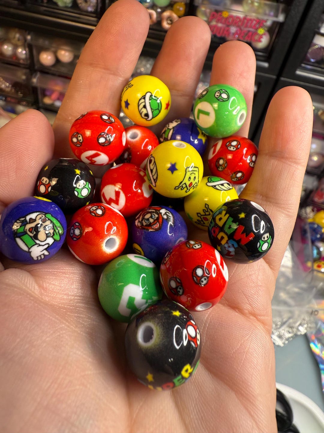 Video Game Round Beads Mix (16mm) / Red Hat Guy Beads/ Green Hat Guy ...