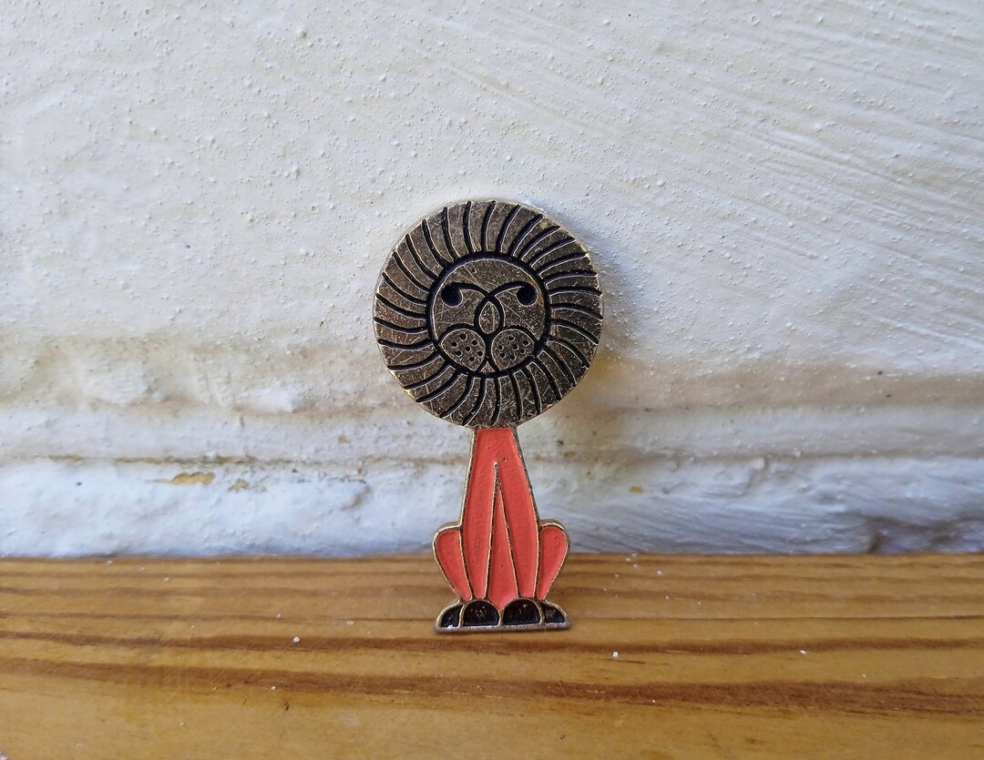 Vintage Animals Pin, Lion Pin, Childrens Pin, Metal Pin, Cartoon ...