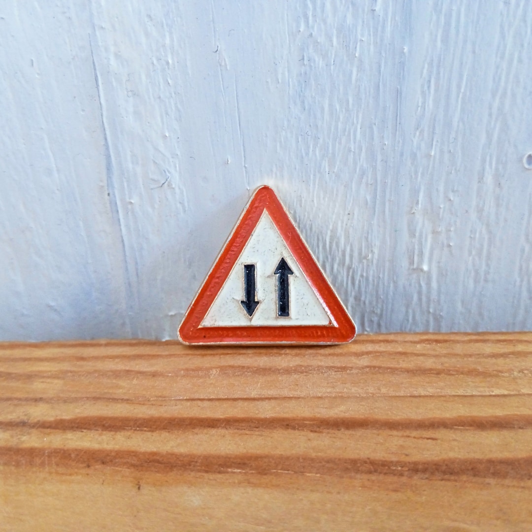 Two-way Traffic Sign ,traffic Laws, Childrens Pin, Road Sign, Cute ...