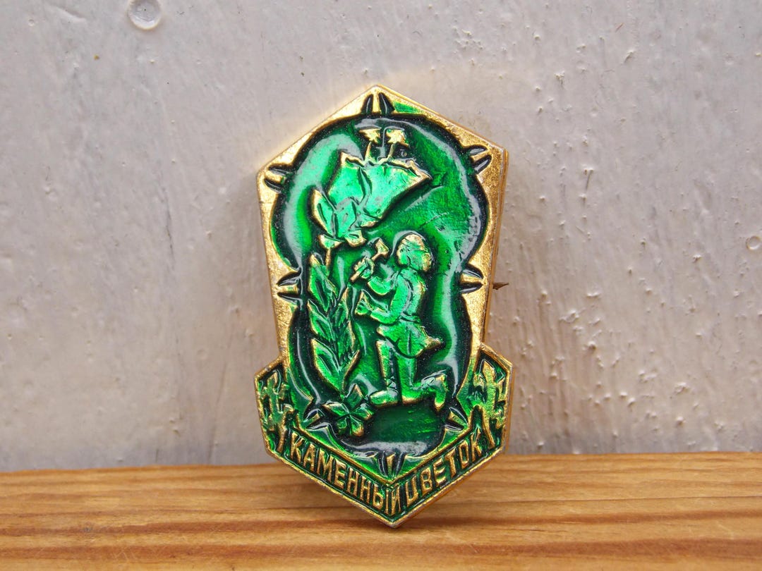 Flower Stone Pin, Fairy Tale Character, Cute Enamel Pin, Vintage Flower ...
