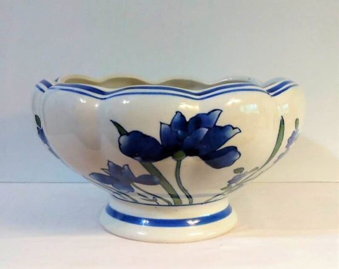 Vintage Chinese AAA Imports Hand Painted Ceramic Blue and White Footed ...