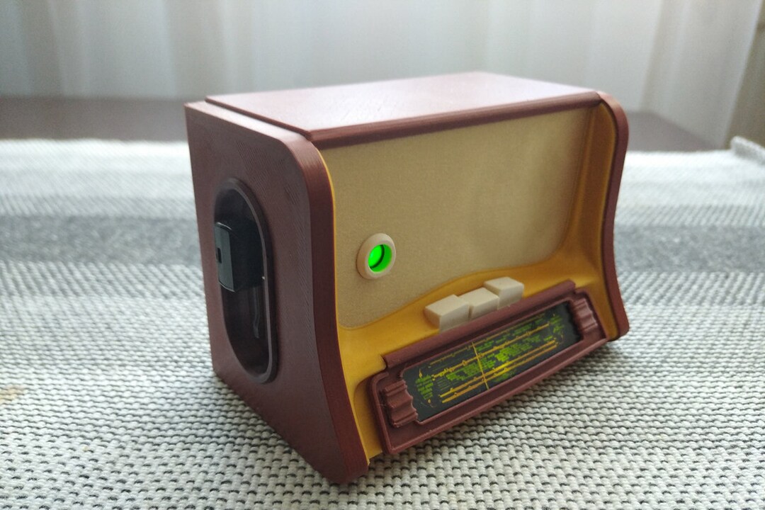 1:6 Dollhouse Retro Radio MP3 Player. - Etsy