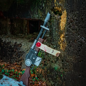 Lucius Pattern Lasgun, Warhammer 40K Weapon Prop Death Korps Krieg ...