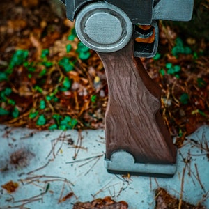 Lucius Pattern Lasgun, Warhammer 40K Weapon Prop Death Korps Krieg ...