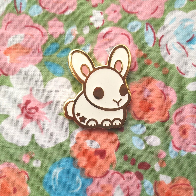 MINI MYTHOS: Jade Hare/moon Rabbit Hard Enamel Glow in the Dark Pin ...