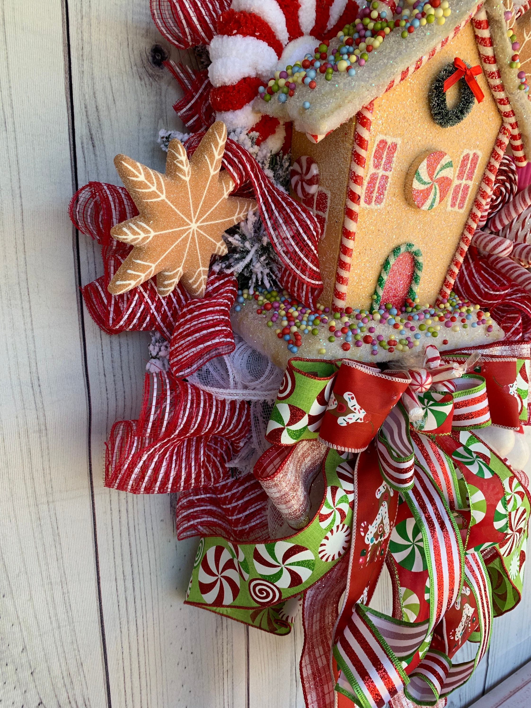 Christmas gingerbread wreath Christmas candy wreath | Etsy