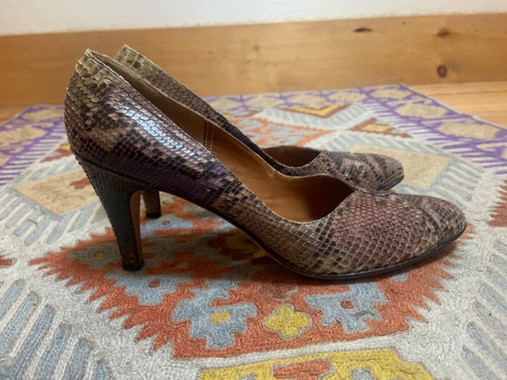 Vintage Purple Beige Snakeskin 1980’s Pumps Size 7.5 … - Gem