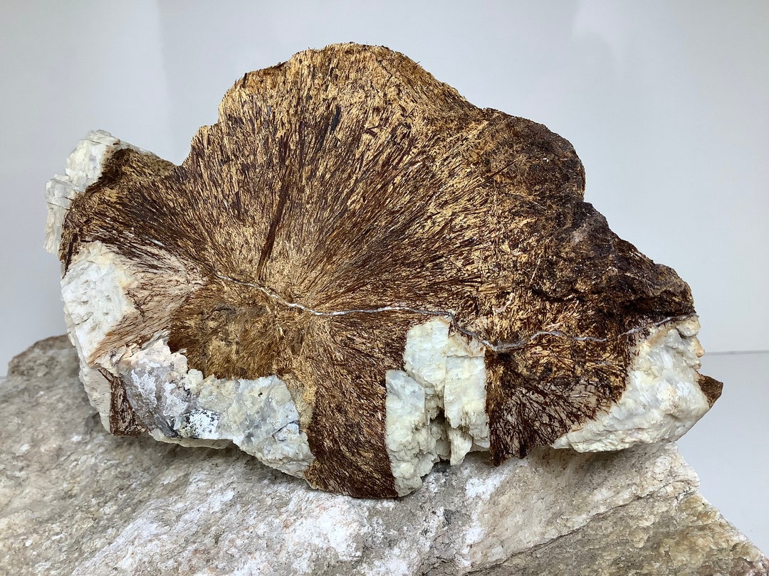 Astrophyllite--- Raw Natural Rough Stone - Etsy