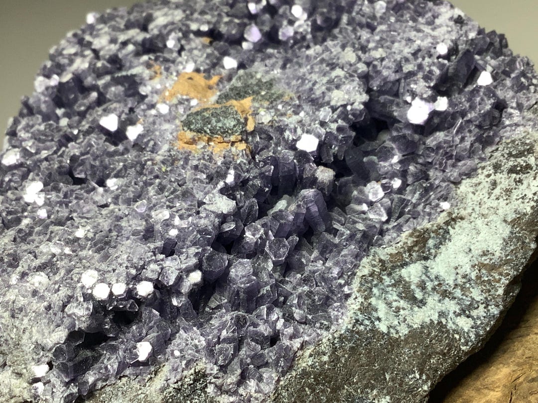 Rare Epitaxial Growth of Purple Amesite on Dark Green Clinochlore (nr 1 ...