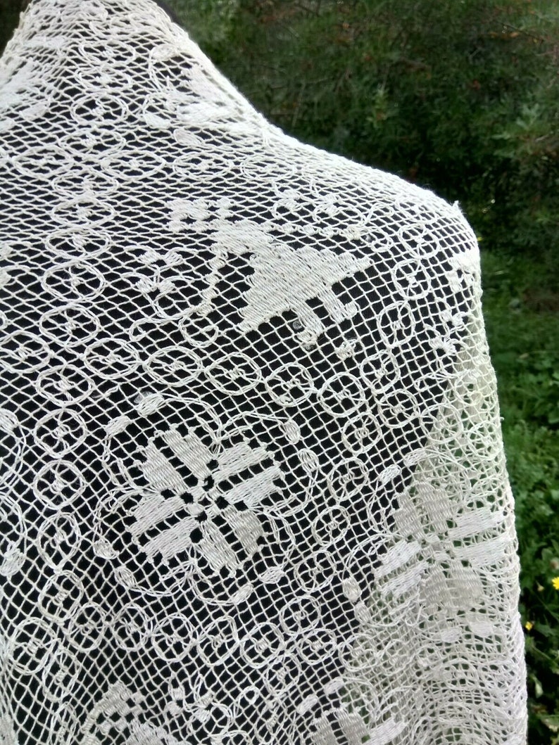 Scialle di lino Uncinetto Filet di Bosa Fatto a mano - Etsy Italia