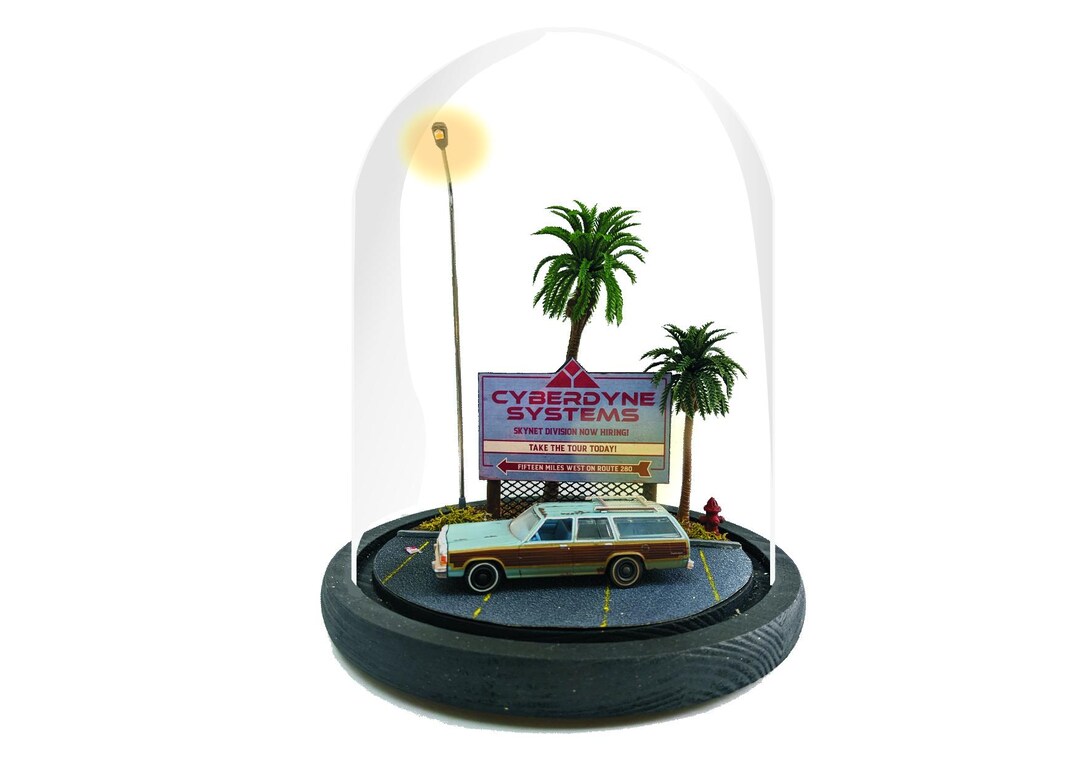 Terminator 2 Judgement Day Themed Diorama Lamp Featuring Officially ...