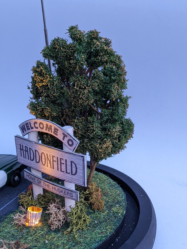 Movie Diorama Lamp | Handmade Suburban Night Street Scene | Retro ...