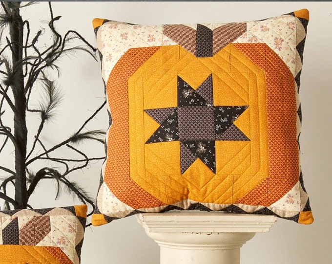 2 Pieced Pumpkin Pillows Pattern From Buttermilk Basin* Halloween ...
