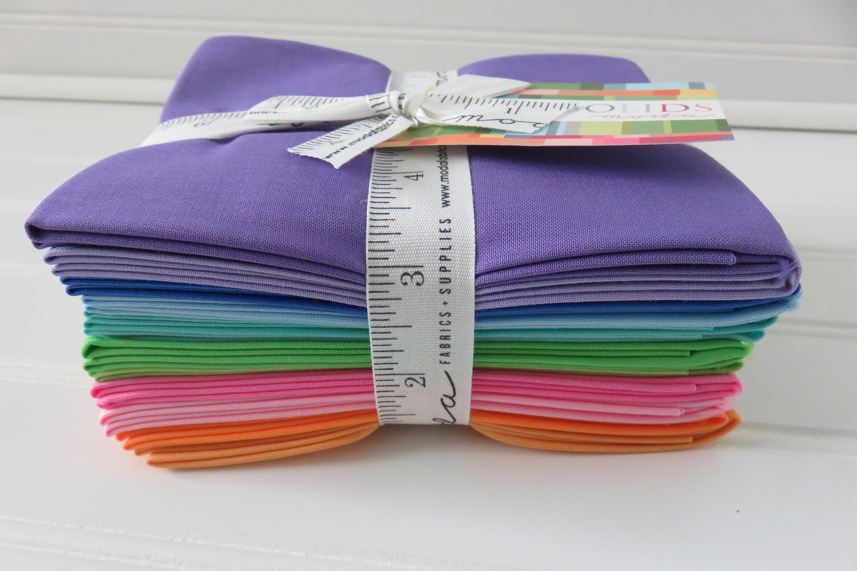 Moda Bella Solids Me & My Sister FQ Bundle (9900ABMMS) Moda Bella Solids Me & My Sister FQ Bundle (9900ABMMS)
