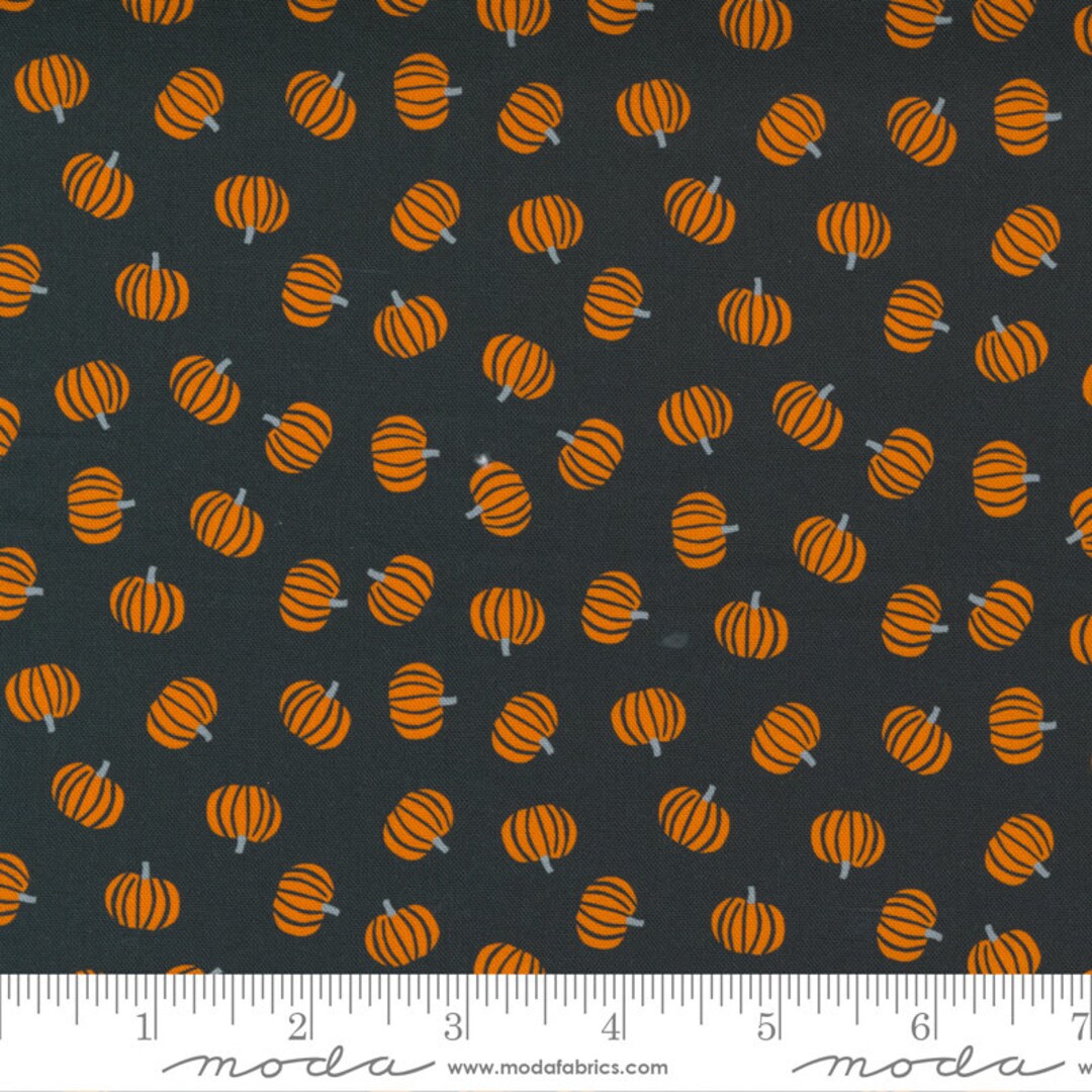 Moda Holiday Essentials Halloween Pumpkin*20734 12*1/2 Yard Increments ...